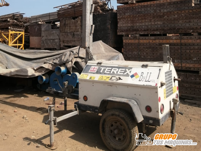 Arriendo de Terex RL4000 - Torres de Iluminación