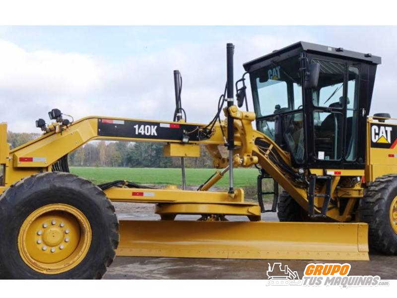 Arriendo de Caterpillar 140K (con operador) - Motoniveladoras